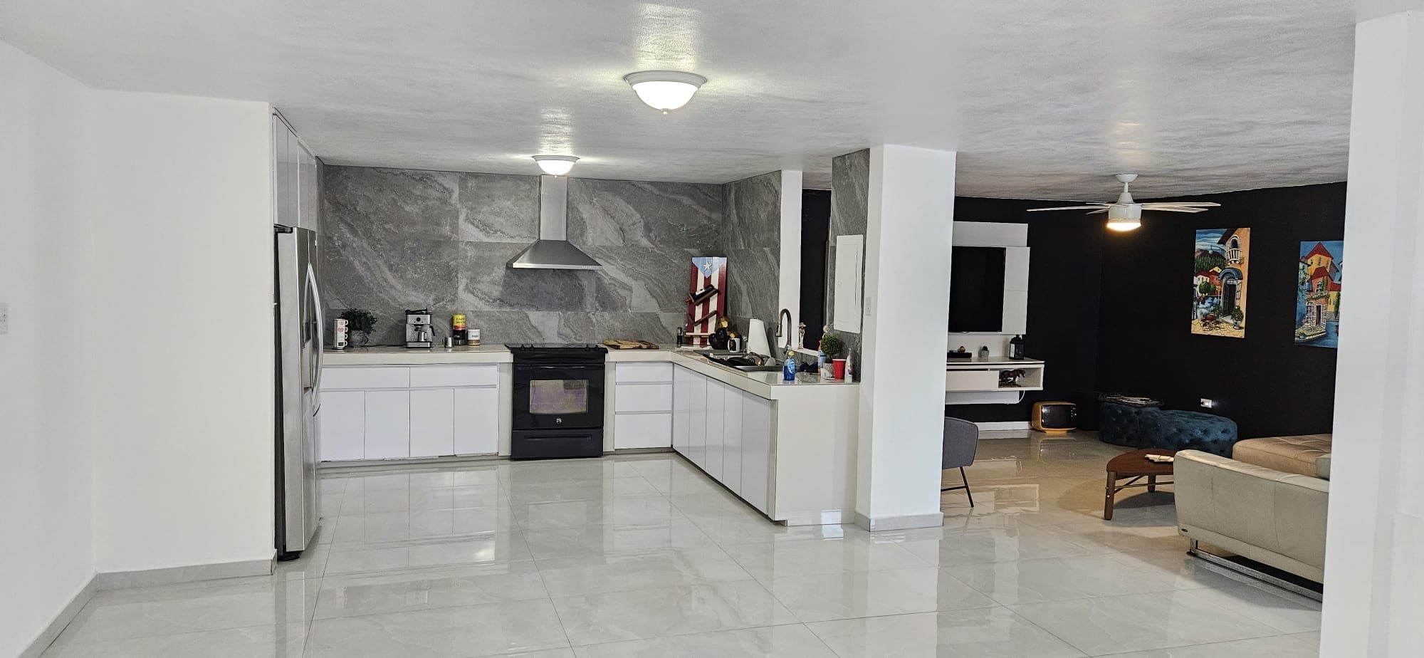 URB. EL DORADO, SAN JUAN (7), PR - Centro Casas