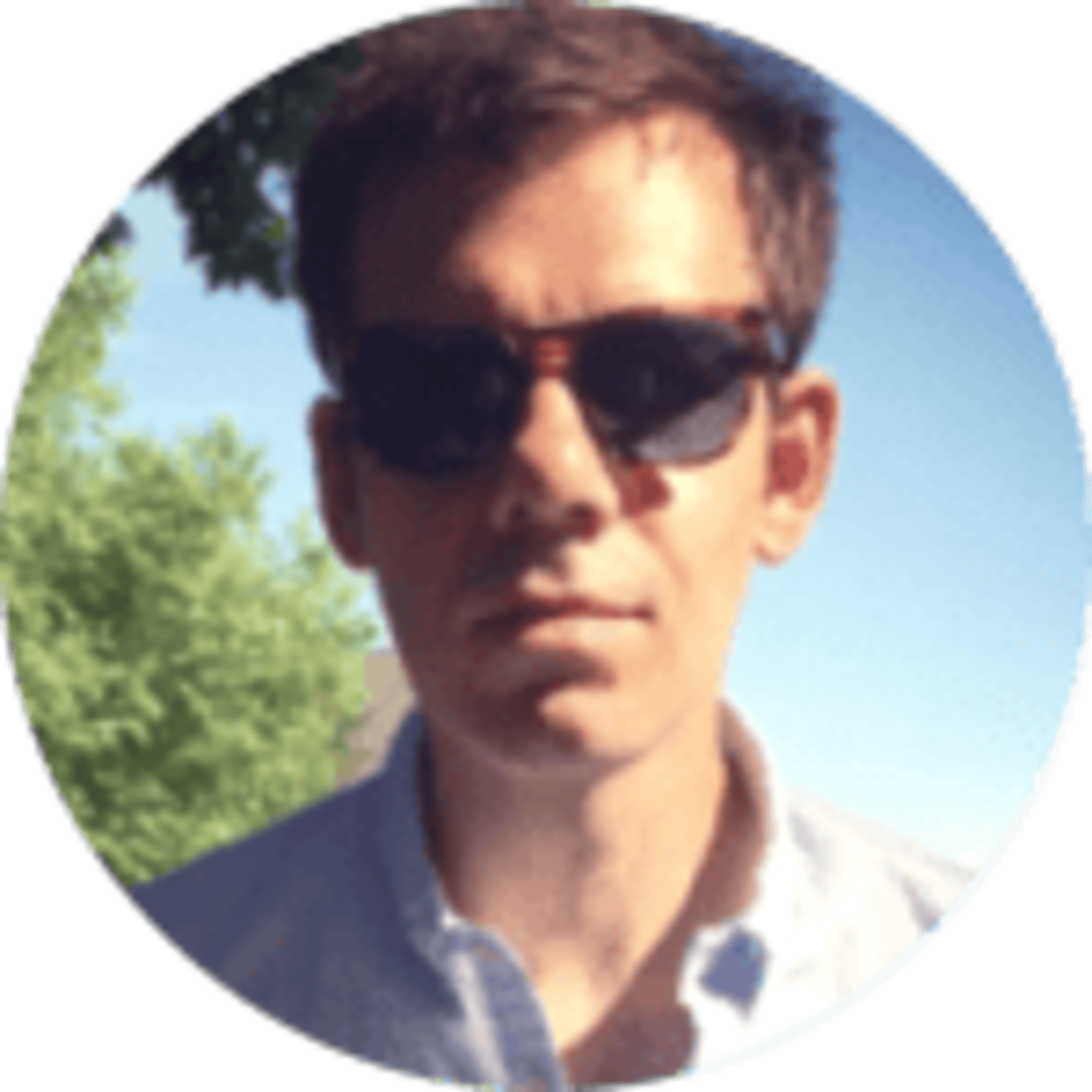 To Inbox Zero or Not To Inbox Zero? What 7 Leaders Do (Plus Tips)