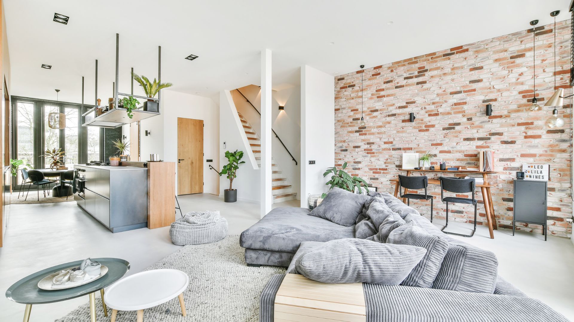 5 Beautiful Wall Treatments To Refresh Your Home