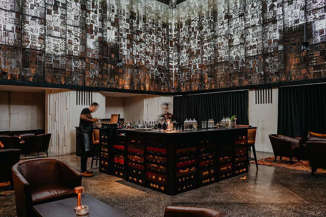 BATIQUE Whiskey & Cigar