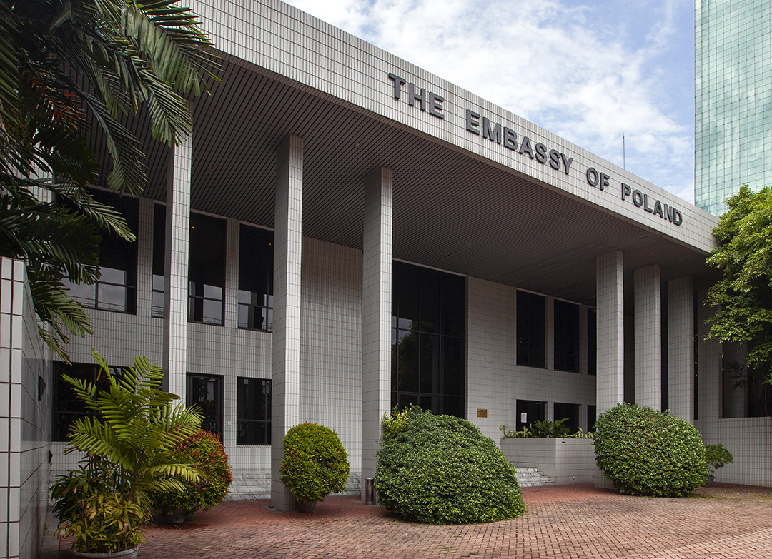 The Embassy Of Poland An Embassy With Modernist Art And Design