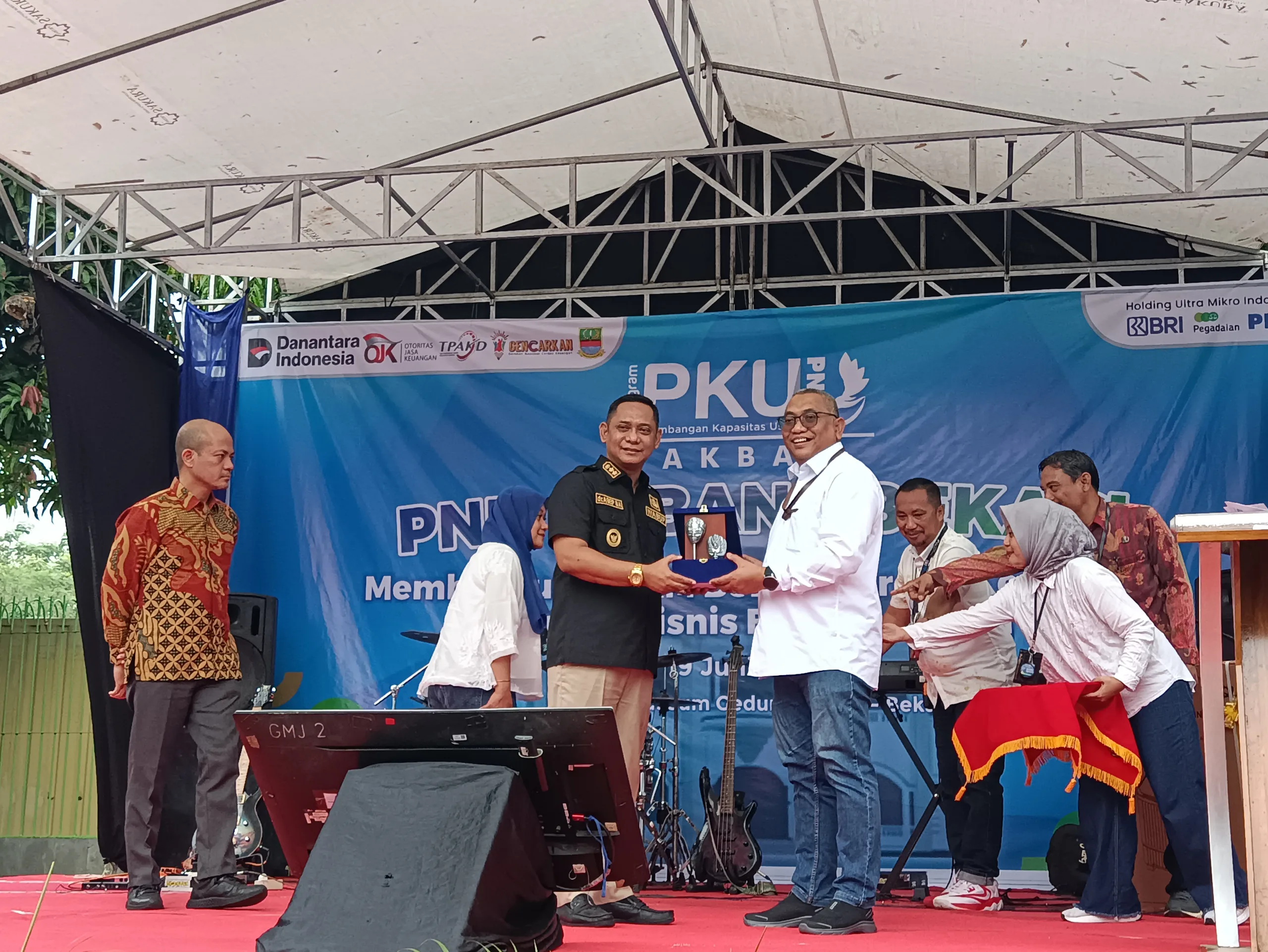 Permodalan Nasional Madani (PNM) Cabang Bekasi Selenggarakan Gathering ...
