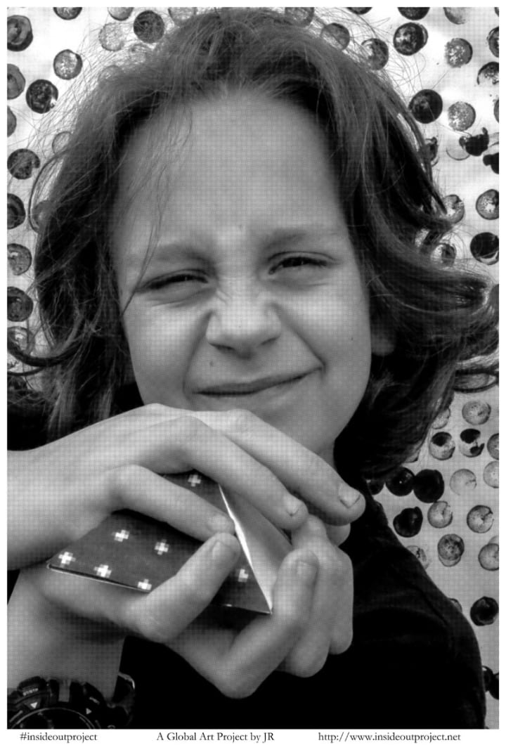 JR : Jean-René ou Jeunes Regards