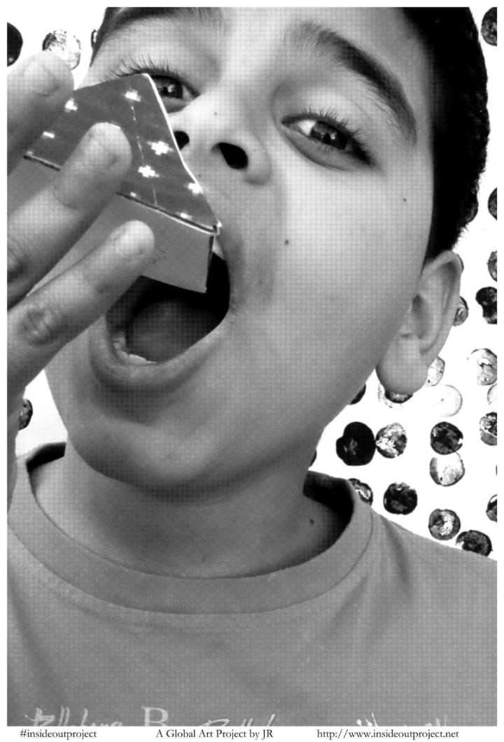 JR : Jean-René ou Jeunes Regards