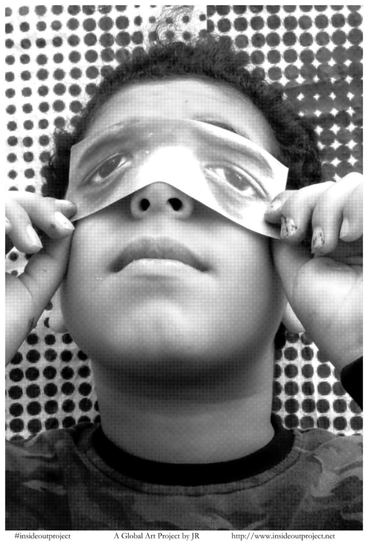 JR : Jean-René ou Jeunes Regards