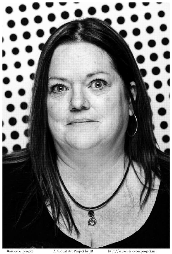 Inside Out / Sculpter le social