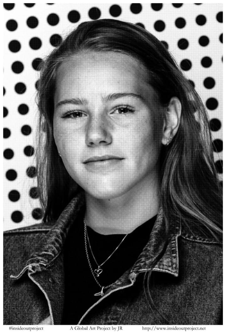 Inside Out / Sculpter le social