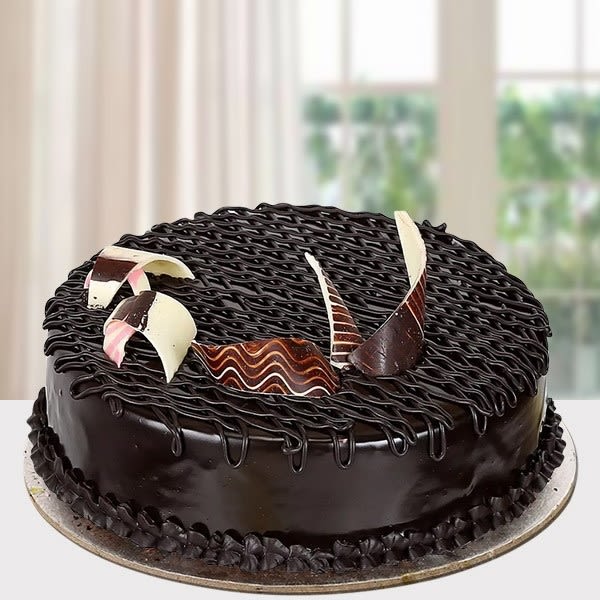 Order Dark Chocolate Cake online | free delivery in 3 hours - Flowera