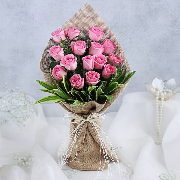 Order Pink Fresh Blooms online | free delivery in 3 hours - Flowera