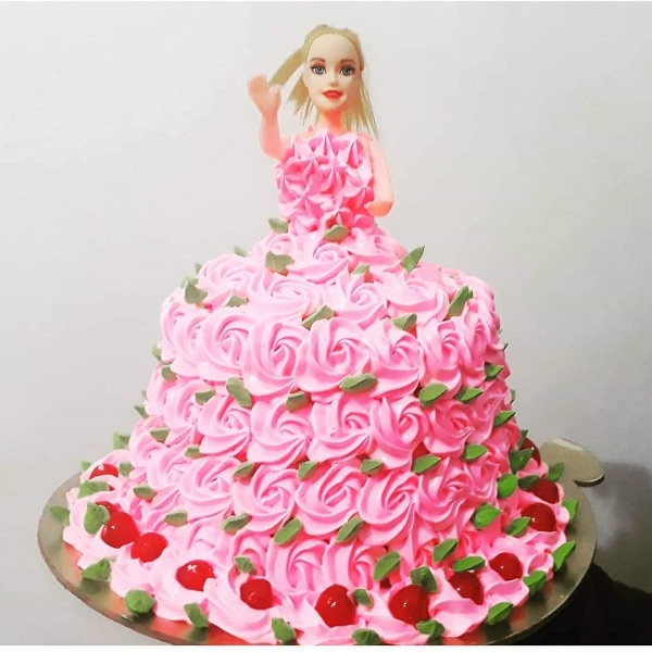 Order Cake for Doll online | free delivery in 3 hours - Flowera