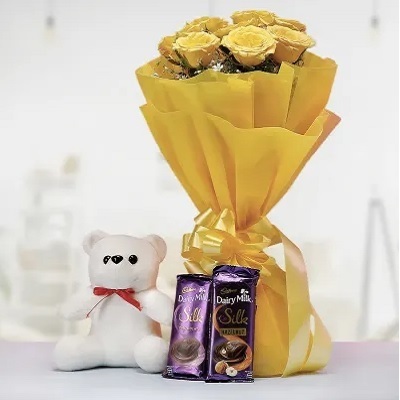 Order Yellow Combo online | free delivery in 3 hours - Flowera