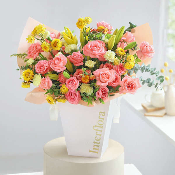 Bloom Burst: Order Birthday Flowers Online | Interflora India | JVS1410093