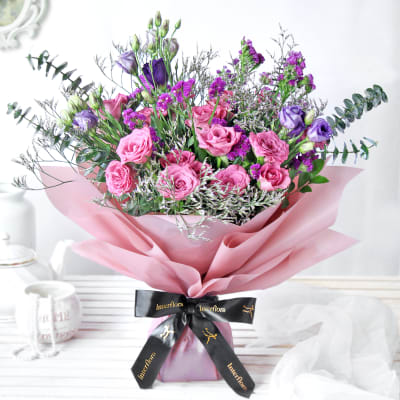 Blooming Luxury: Order Flowers Online | Interflora India
