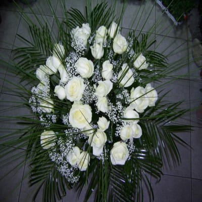 Bouquet of 25 Long Stemmed White Roses: Order Flowers Online ...