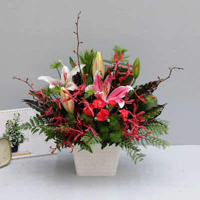 Classic Arrangement: Order Flowers Online | Interflora India | ID1384573