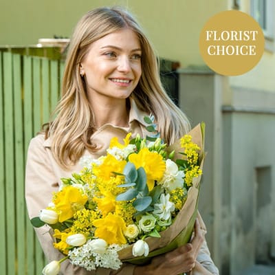 Spring bouquet: Order Flowers Online | Interflora India | ID1384308