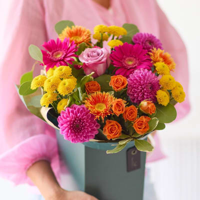 Stunning Classic Autumn Gift Box: Order Flowers Online | Interflora ...