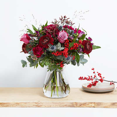 The Beautiful Christmas Bouquet: Order Flowers Online | Interflora ...