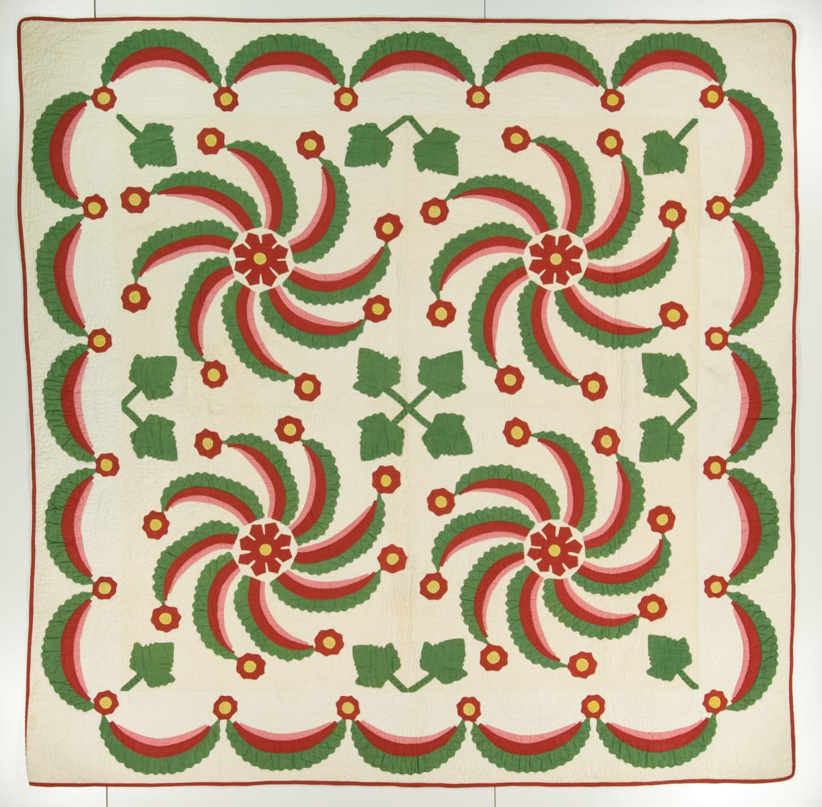 Princess Feather variation | International Quilt Museum - Lincoln, NE