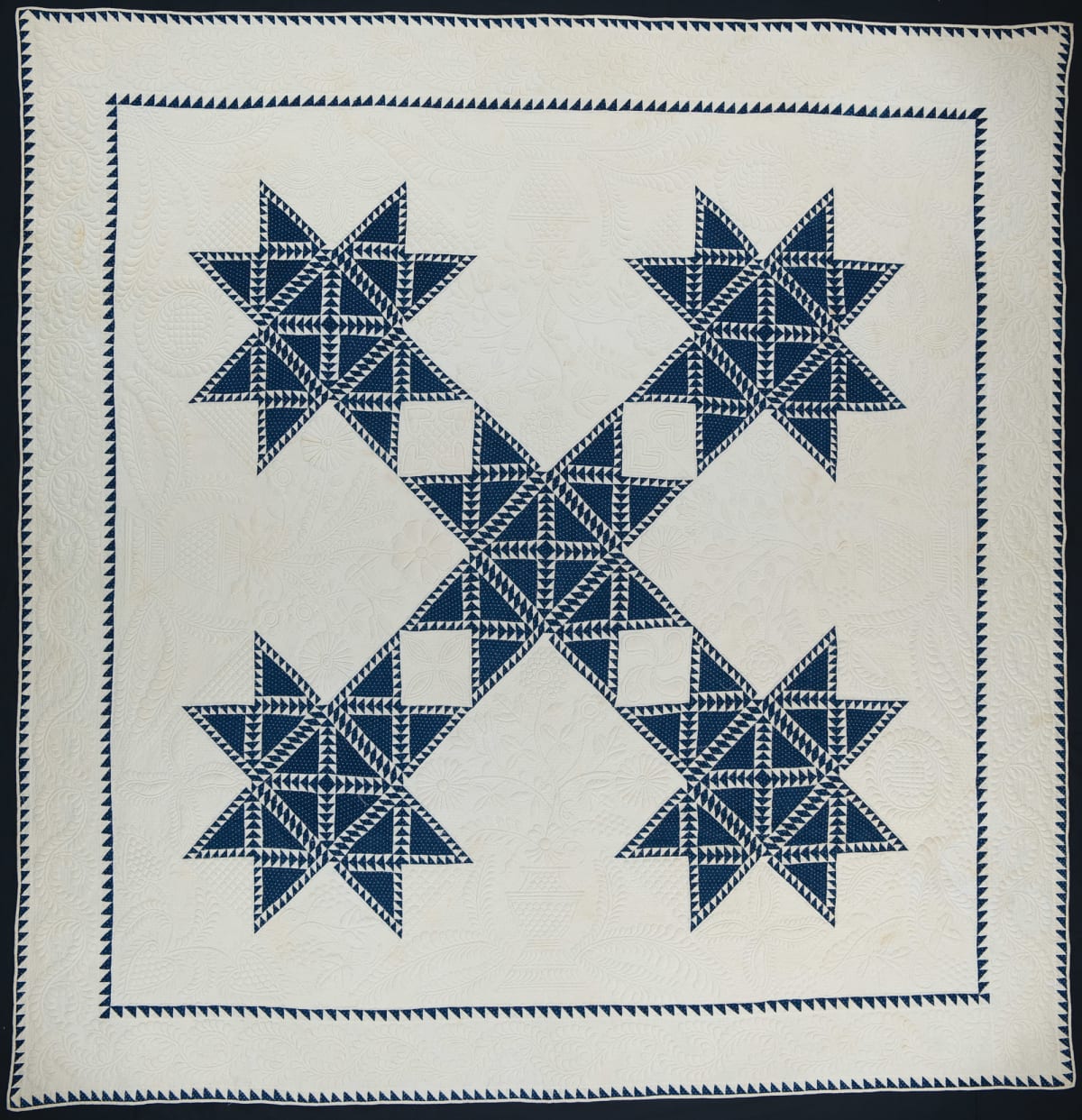 Touching Stars | International Quilt Museum - Lincoln, NE