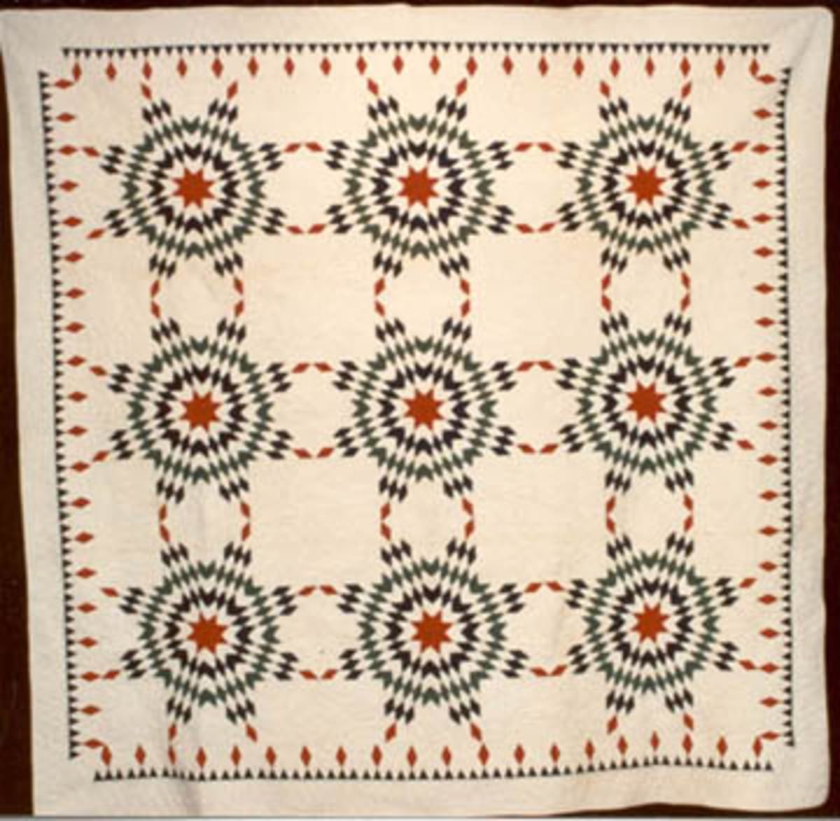 Touching Stars | International Quilt Museum - Lincoln, NE