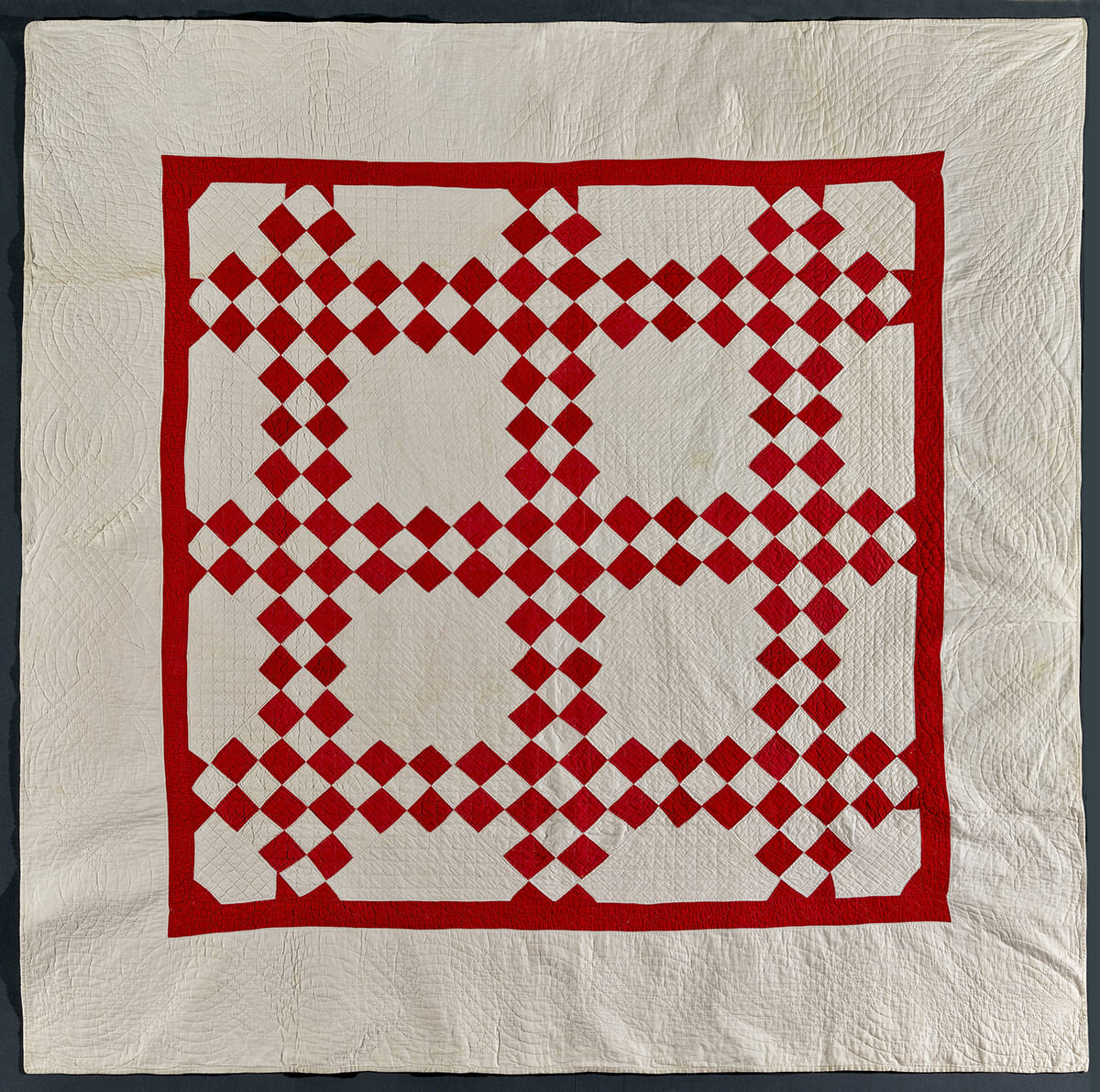 Double Irish Chain | International Quilt Museum - Lincoln, NE