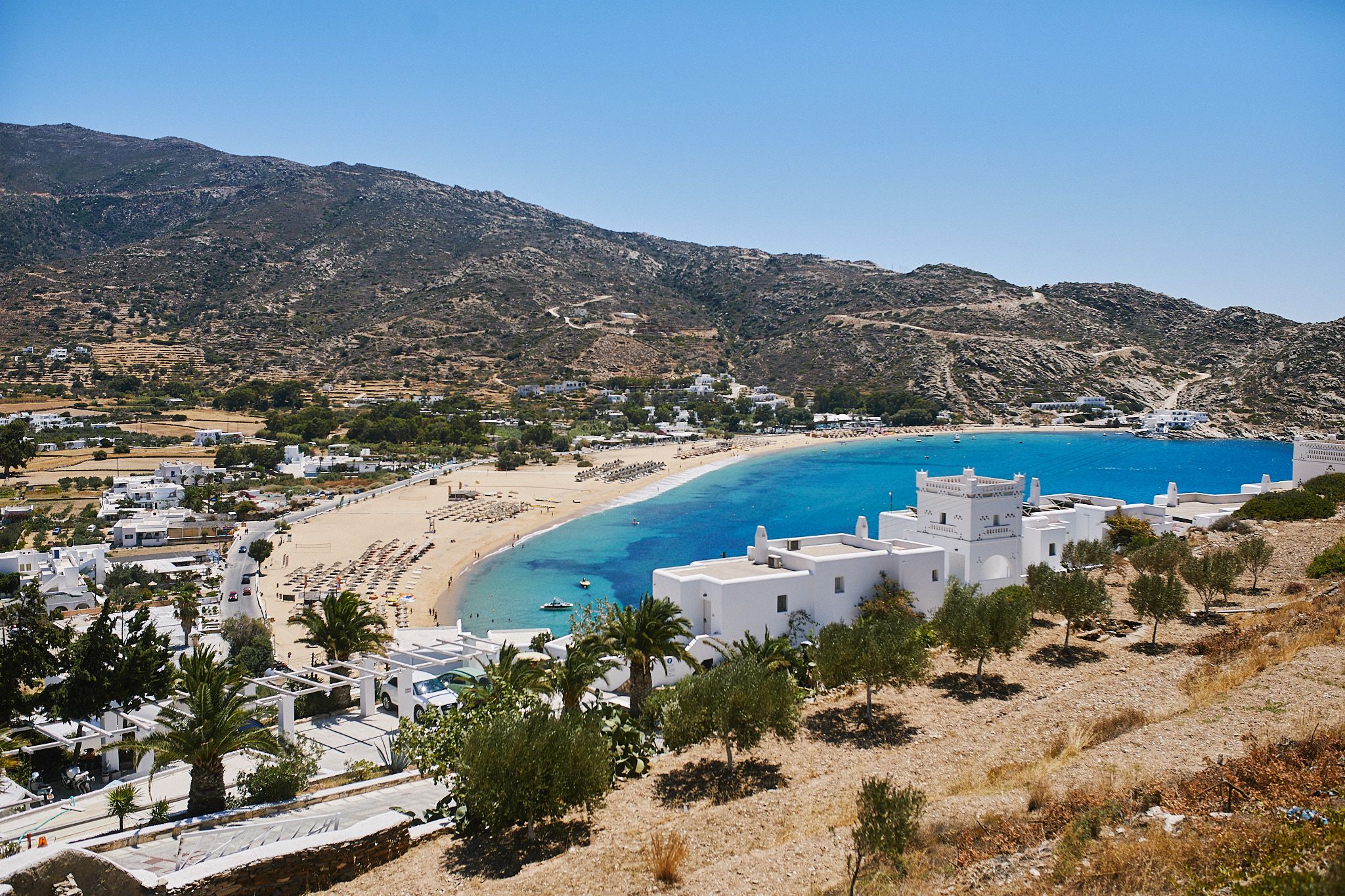 A Guide to Cyclades Island Hopping - Santorini, Ios & more!