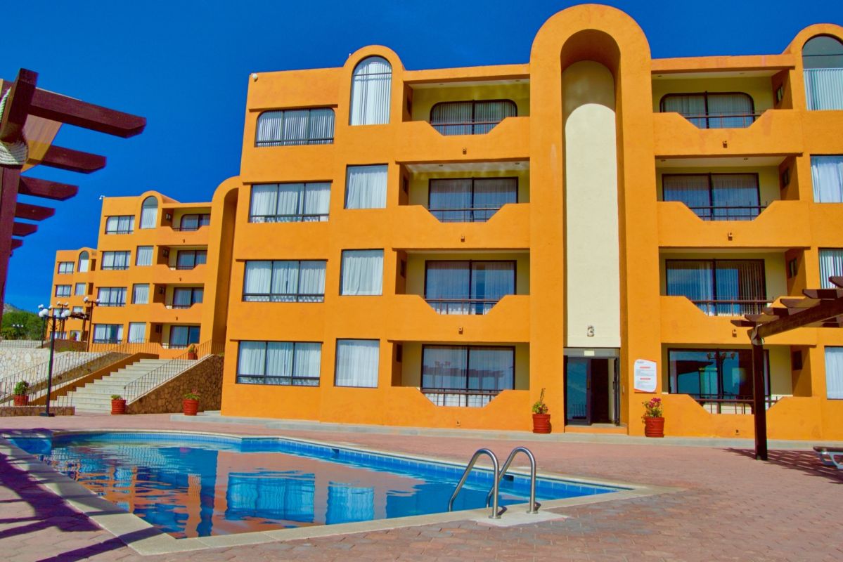 Sunrock Hotel & Suites