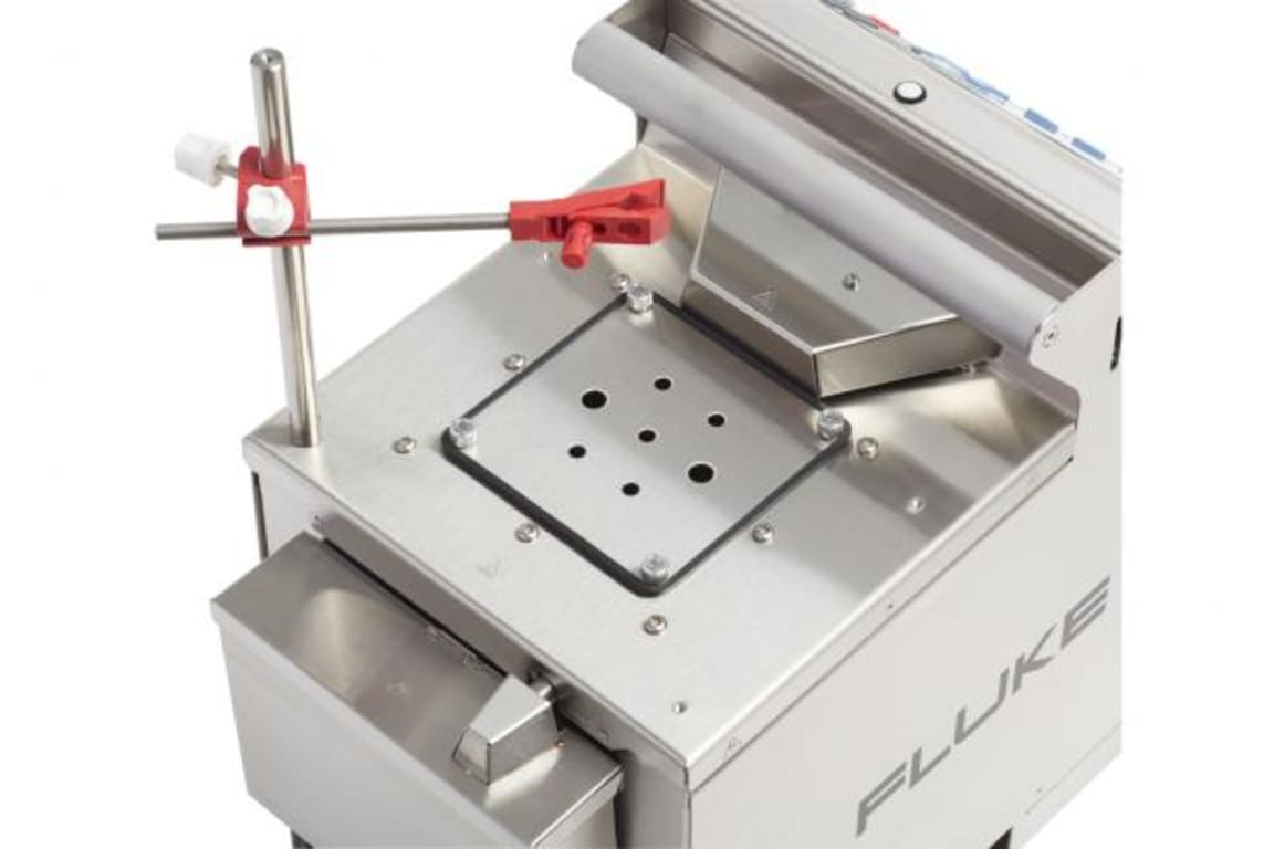 Fluke PROBE HOLDER - 7109-2051A Single Probe Clamp Kit | TEquipment