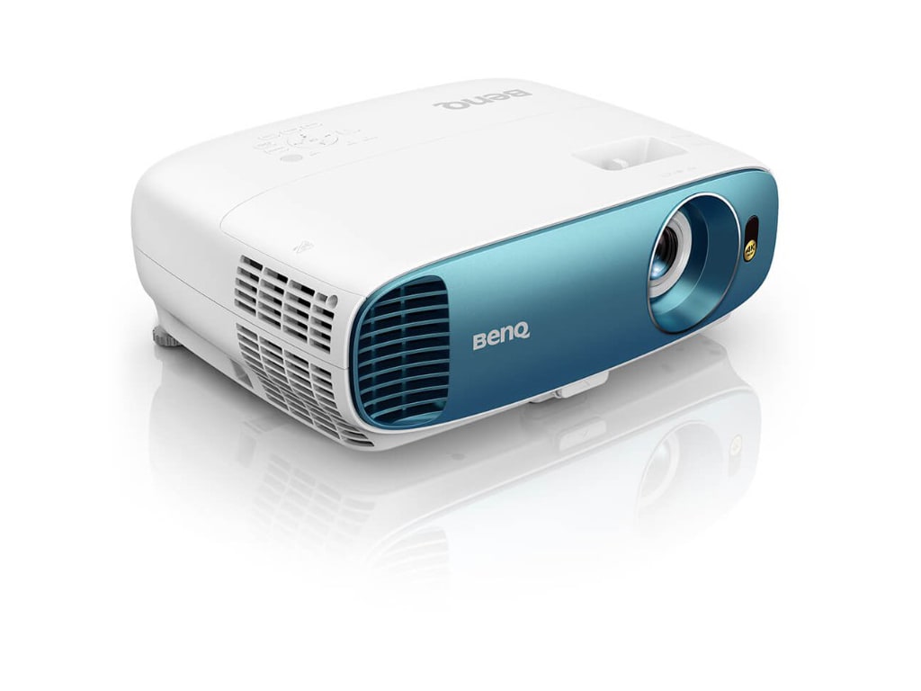 BenQ TK800M - True 4K UHD Home Entertainment Projector for Sports Fans ...