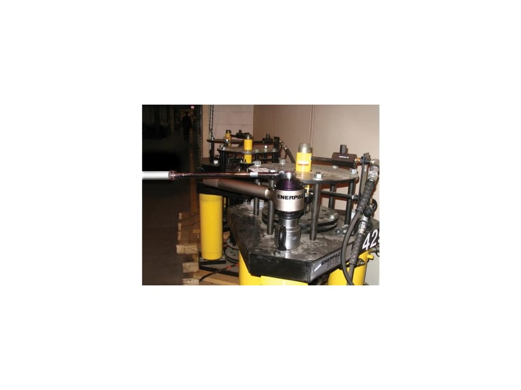 Enerpac E393 - Manual Torque Multiplier, Reaction Bar, 3200 ft. lbs, 1 ...