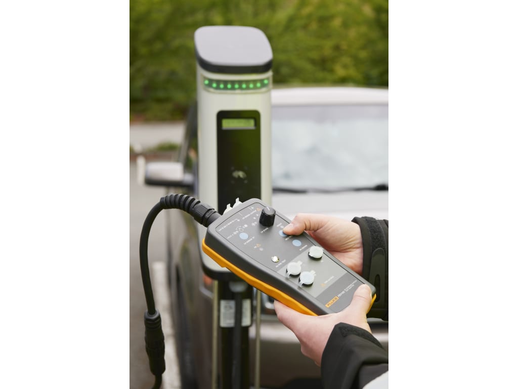 Fluke FEV100/BASIC - Electric Vehicle Charging Station EVSE Test ...
