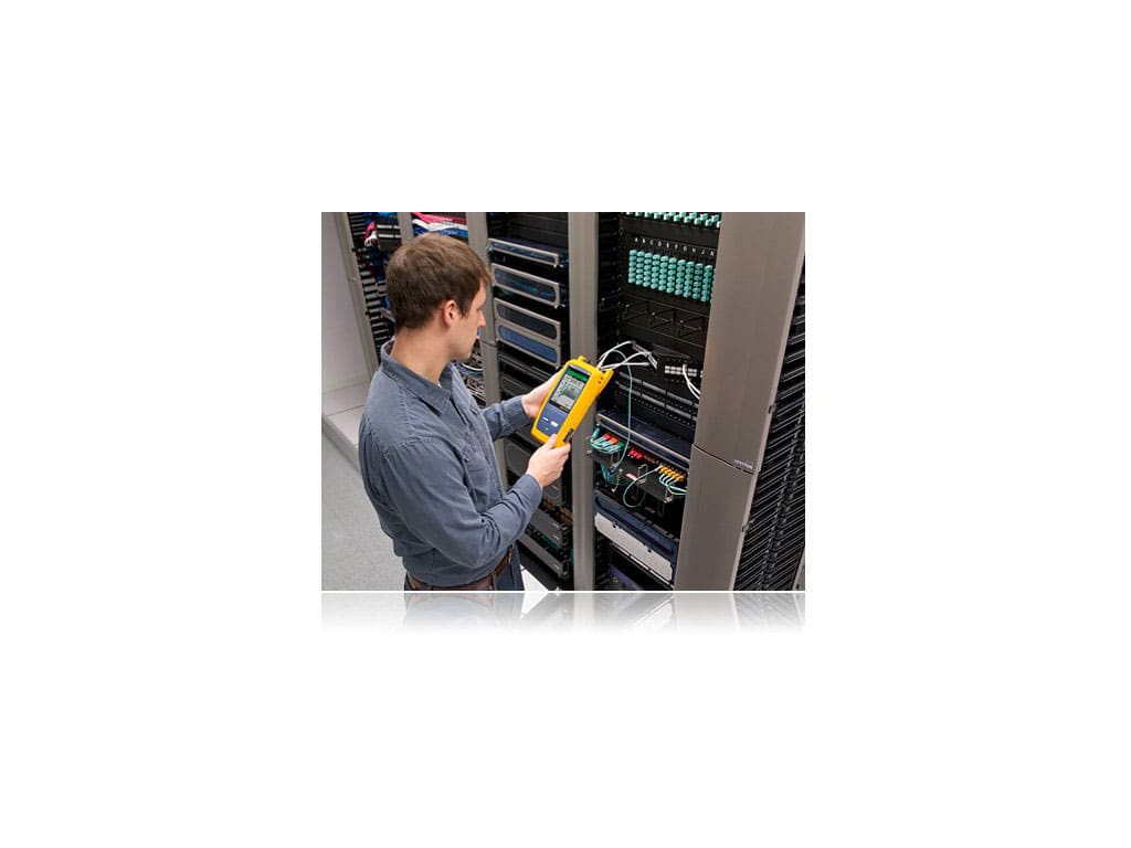 Fluke Networks OFP-100-Q OptiFiber Pro Quad OTDR Kit | TEquipment