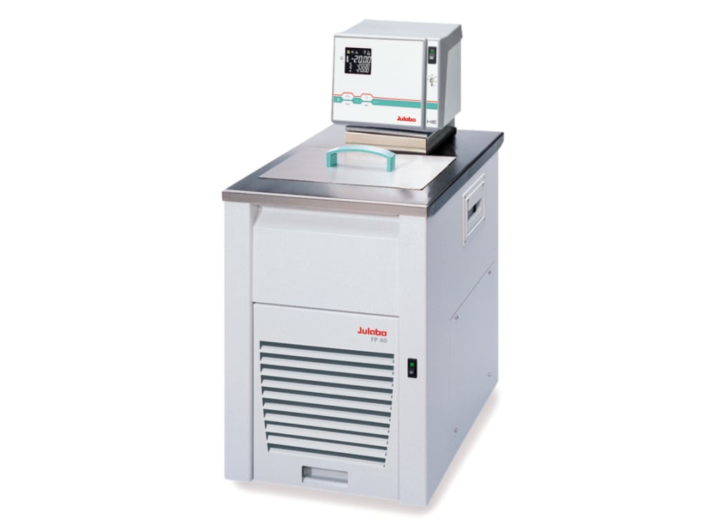 Julabo FP40-HE - Refrigerated/Heating Circulator, -40...+200 deg C, 0. ...