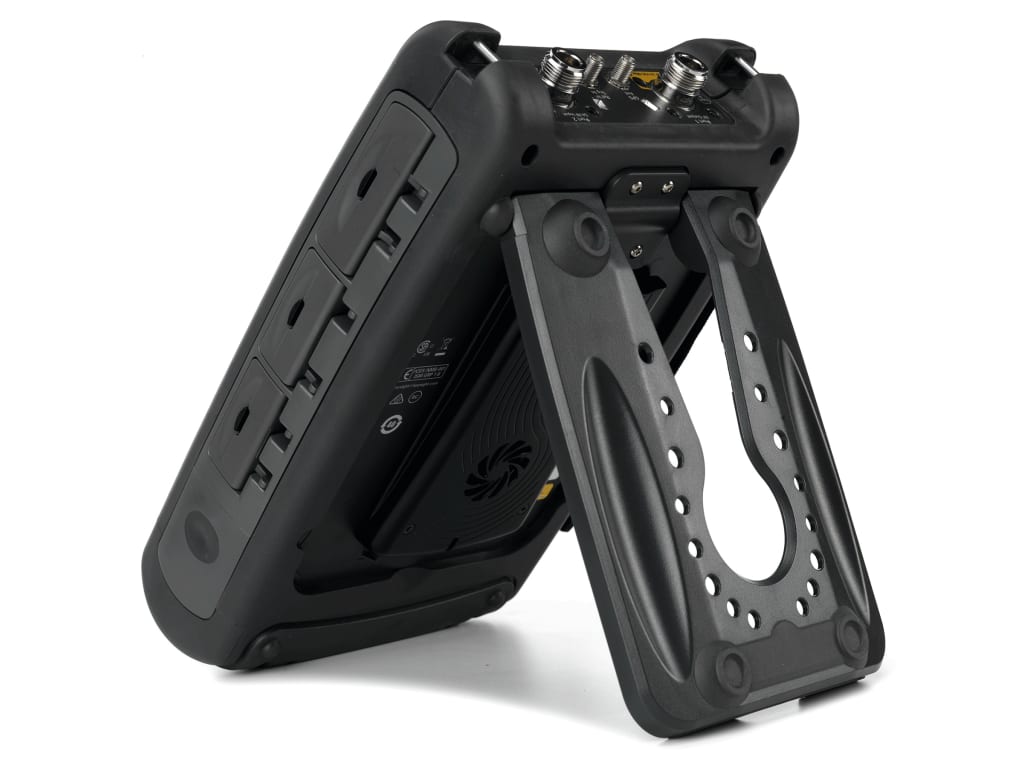 Keysight N9933B - FieldFox Handheld Signal Analyzer (4 GHz) | TEquipment