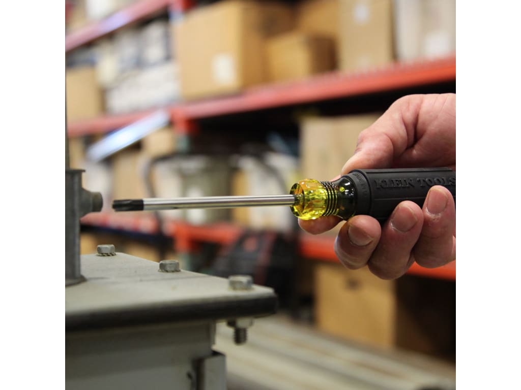 Klein Tools 7324 4" (102 mm) Fixed Blade 2 Combo Tip Driver | TEquipment