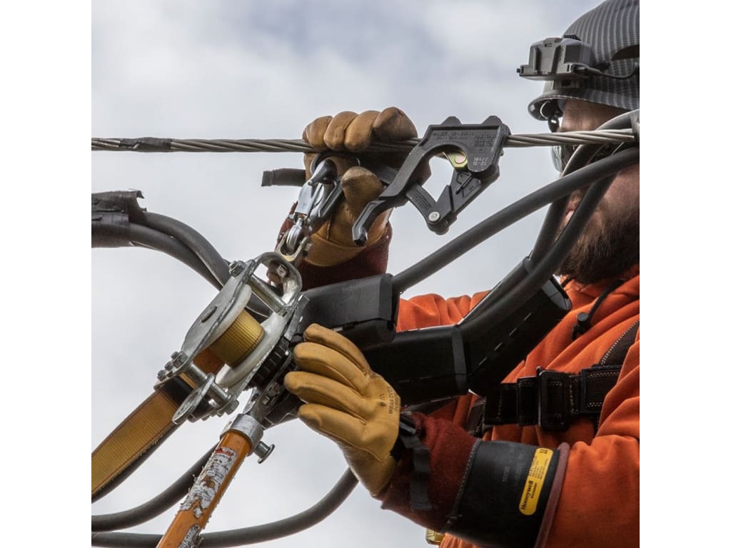 Klein Tools 1647728 - Wide Range Distribution Grip, Tree Wire | TEquipment