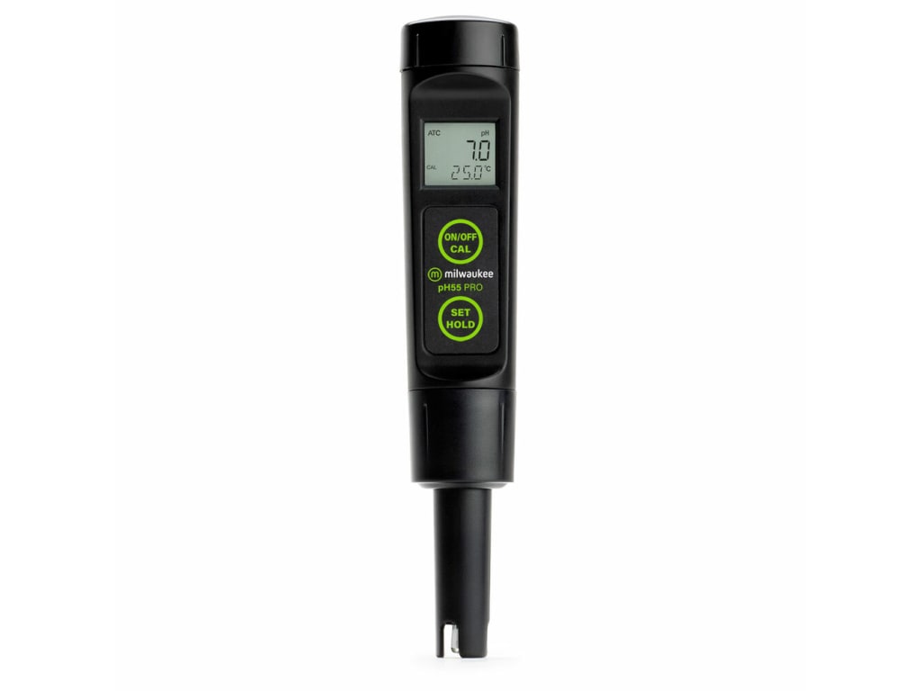 Milwaukee pH55 - PRO Waterproof pH & Temperature Tester with ATC ...