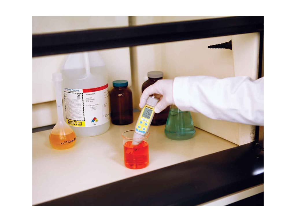 Oakton WD-35425-10 PCSTestr 35 pH/Conductivity/ TDS/Salt | TEquipment