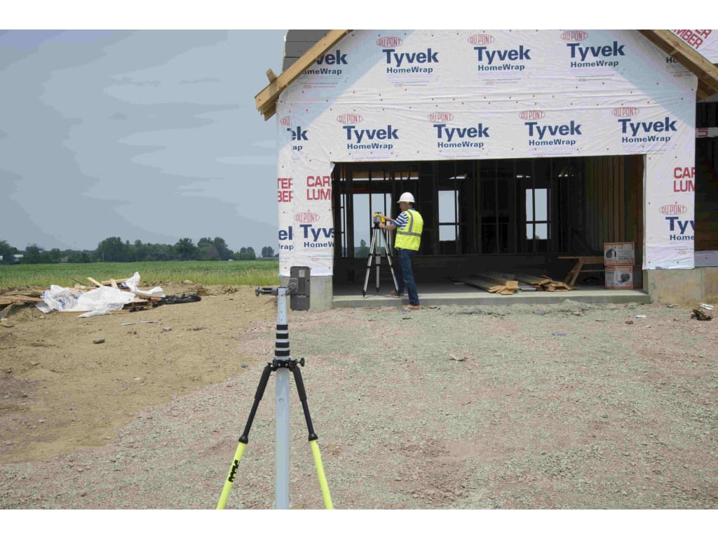 Spectra Precision LL300S-BCC Laser Level with Rechargeable Batteries ...