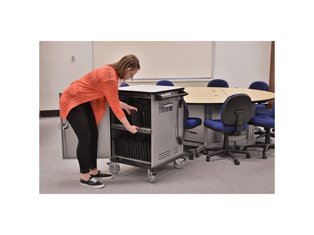 Spectrum Industries 55468-ABD Cloud32 Chromebook Cart with 5-inch ...