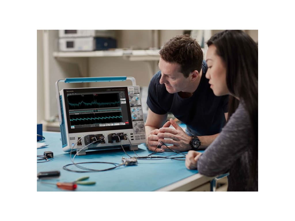 Tektronix MSO46B/4-BW-1500 - Mixed Signal Oscilloscope, 6 FlexChannels, 1.5 GHz, 6.25 GS/s, 4 ...