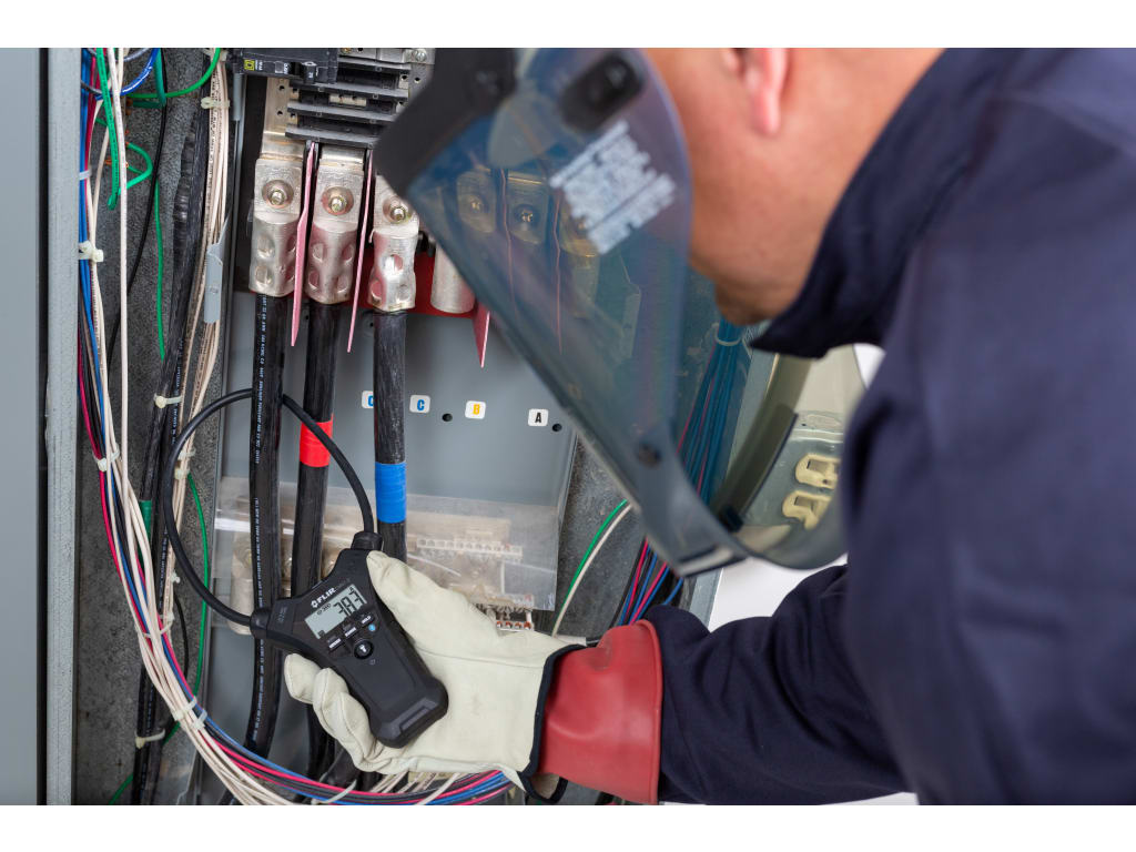 FLIR CM57-2 - Flexible Clamp Meter with METERLINK (18-inch Coil ...
