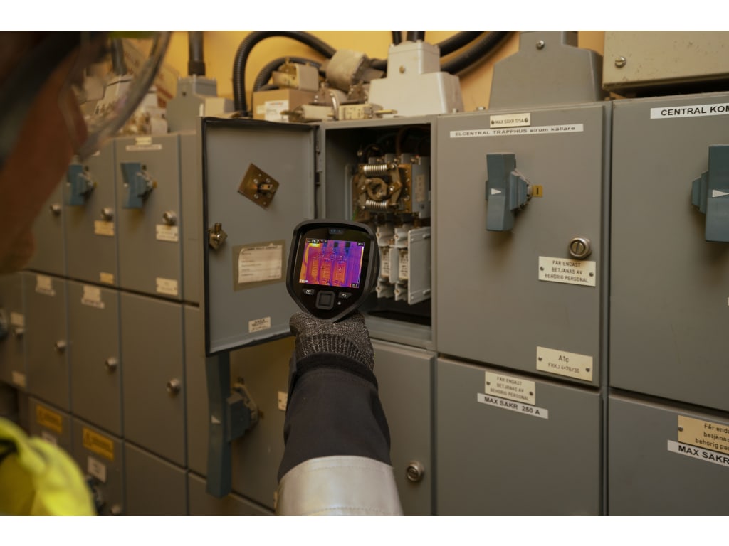 FLIR E8 Pro - FLIR E8 Pro Infrared Camera with Ignite Cloud (320x240 IR ...