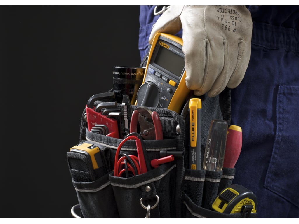 Fluke 117/323 Electricians Multimeter Combo Kit | TEquipment Fluke 117/323 Electricians Multimeter Combo Kit | TEquipment