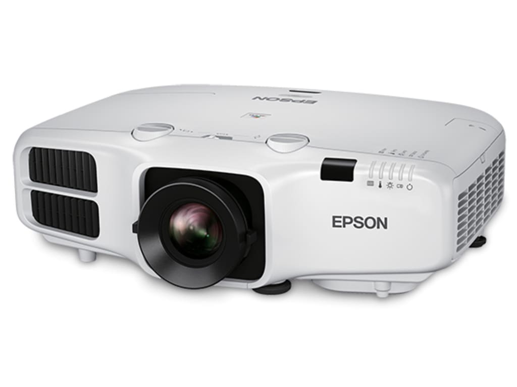Epson V11H828020 - XGA 3LCD Projector, 5500 Lumens 4:3 (White ...