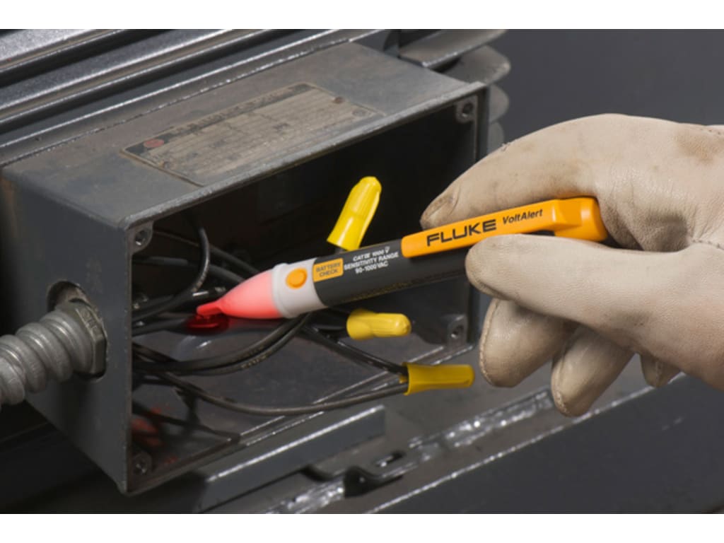 Fluke 2AC/90-1000V VoltAlert Voltage Detector | TEquipment