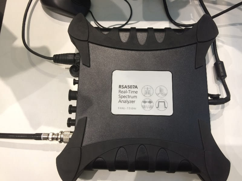 Tektronix Rsa507a 9 Khz 7 5 Ghz Usb Real Time Spectrum Analyzer