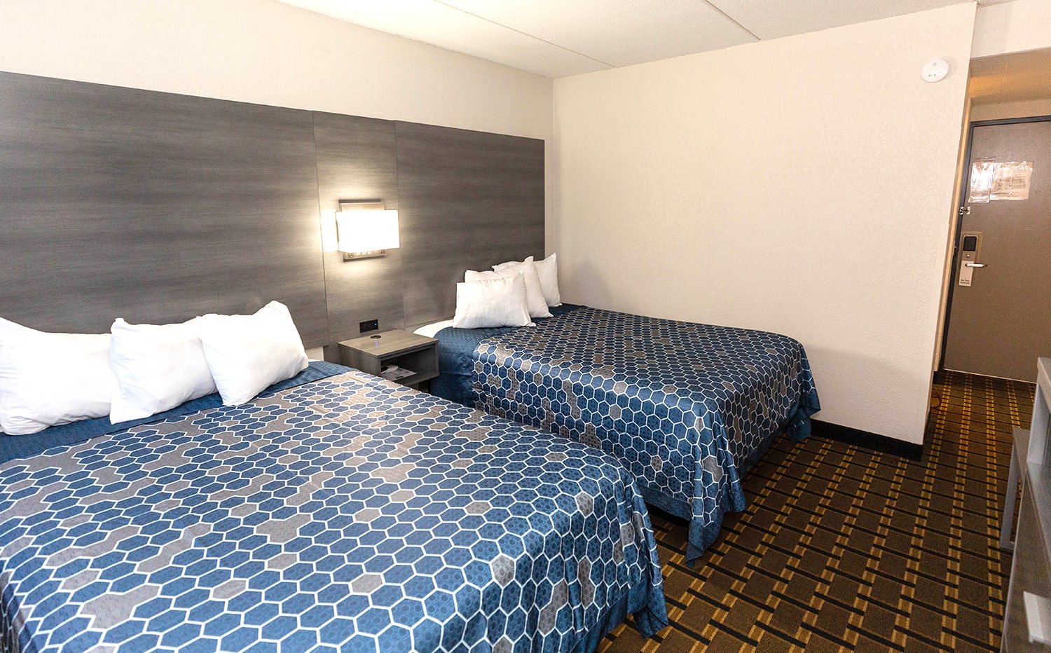 Coratel Inn and Suites by Jasper Mankato - Jasper Rooms