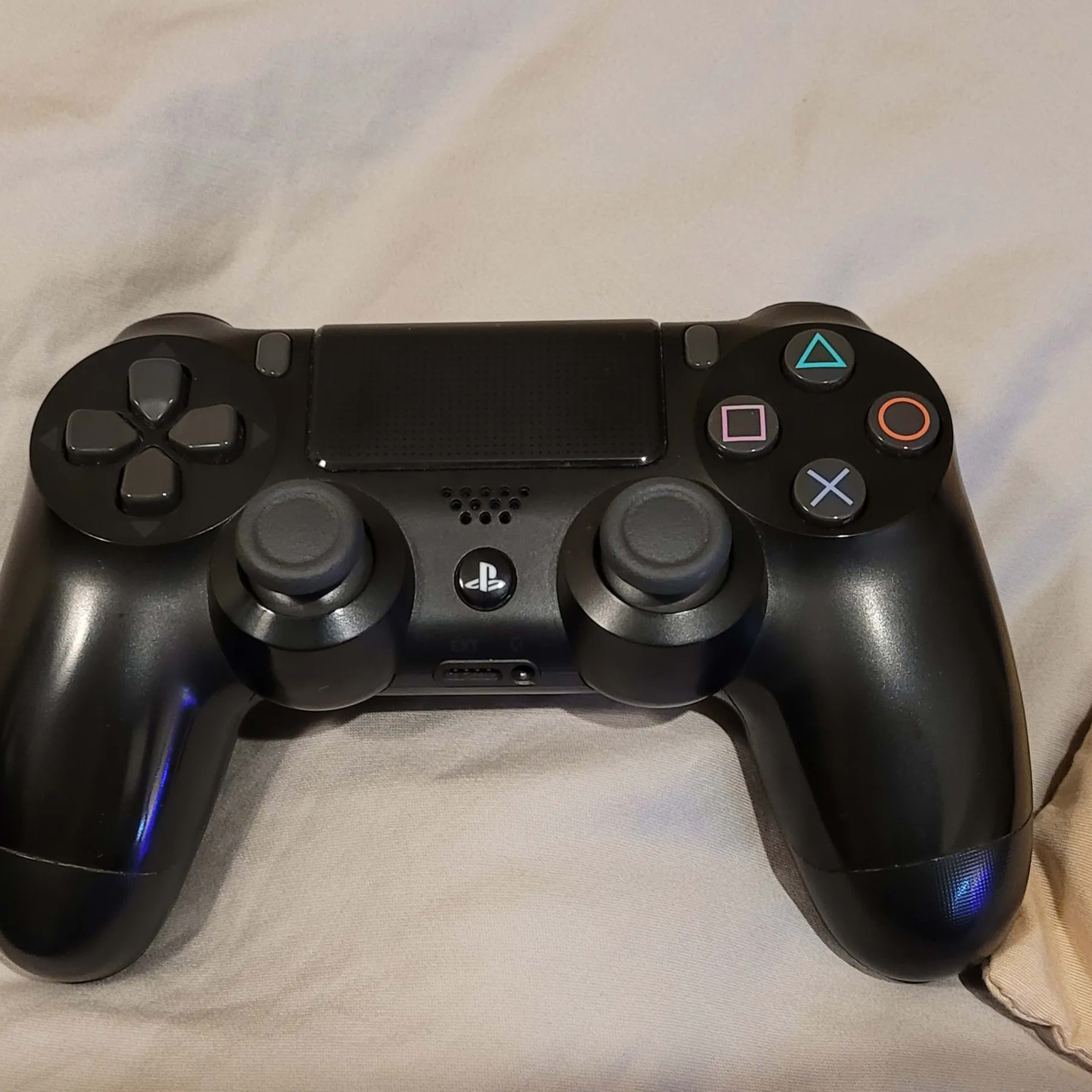 PlayStation 4 Slim Black 1TB Console | Jawa PlayStation 4 Slim Black 1TB Console | Jawa